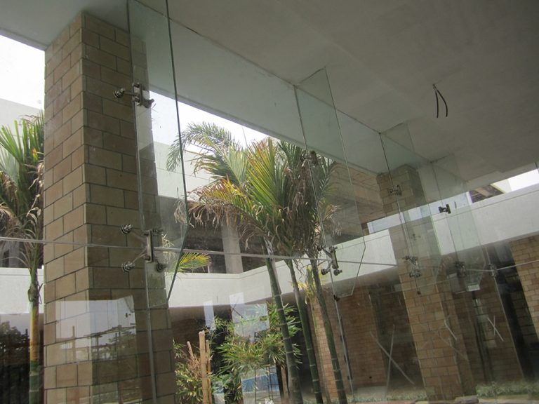 Spider Glazing | Sleek & Strong Glass Facades