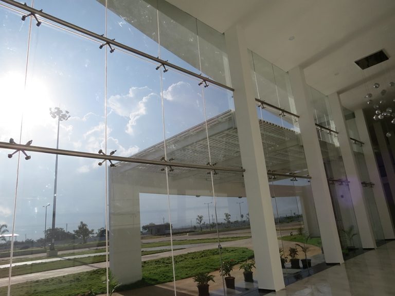 Spider Glazing | Sleek & Strong Glass Facades